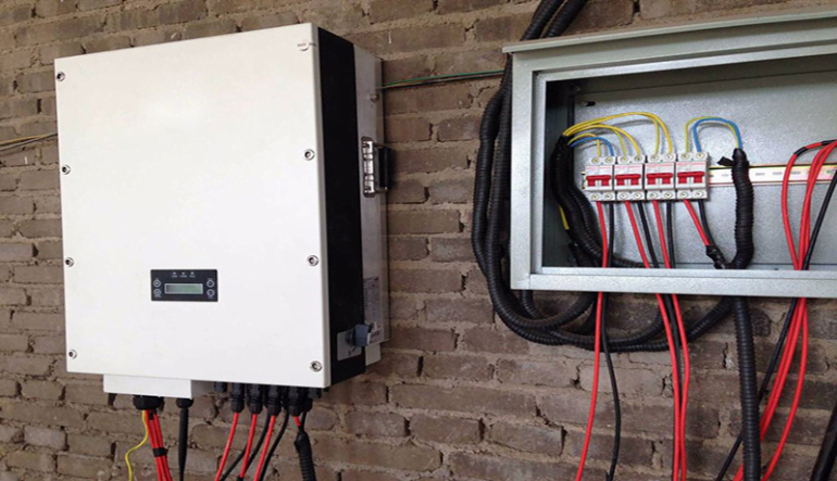 The Best Step-by-Step Guide To Solar UPS Installation 2024